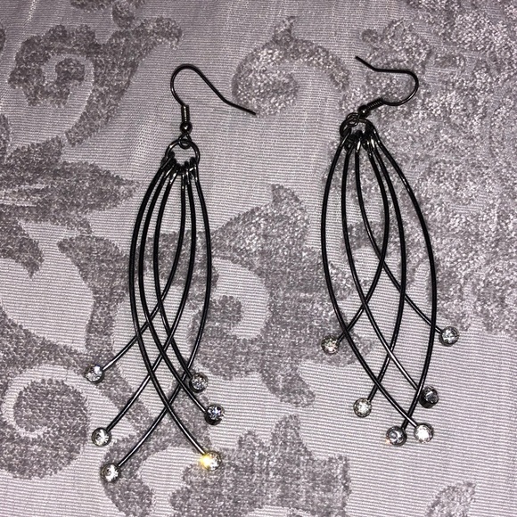 Charming Charlie | Accessories | Crossing Earrings | Poshmark